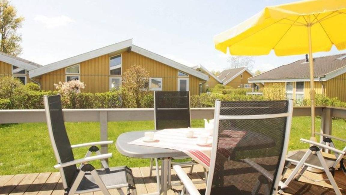 77 M² Ferienhaus ∙ 2 Schlafzimmer ∙ 4 Gäste - Müritz