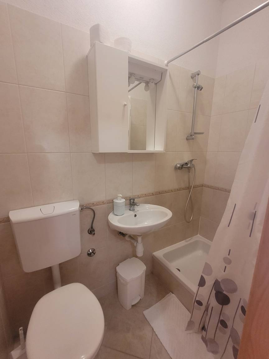 22 M² Ferienhaus ∙ 1 Schlafzimmer ∙ 2 Gäste - Brela