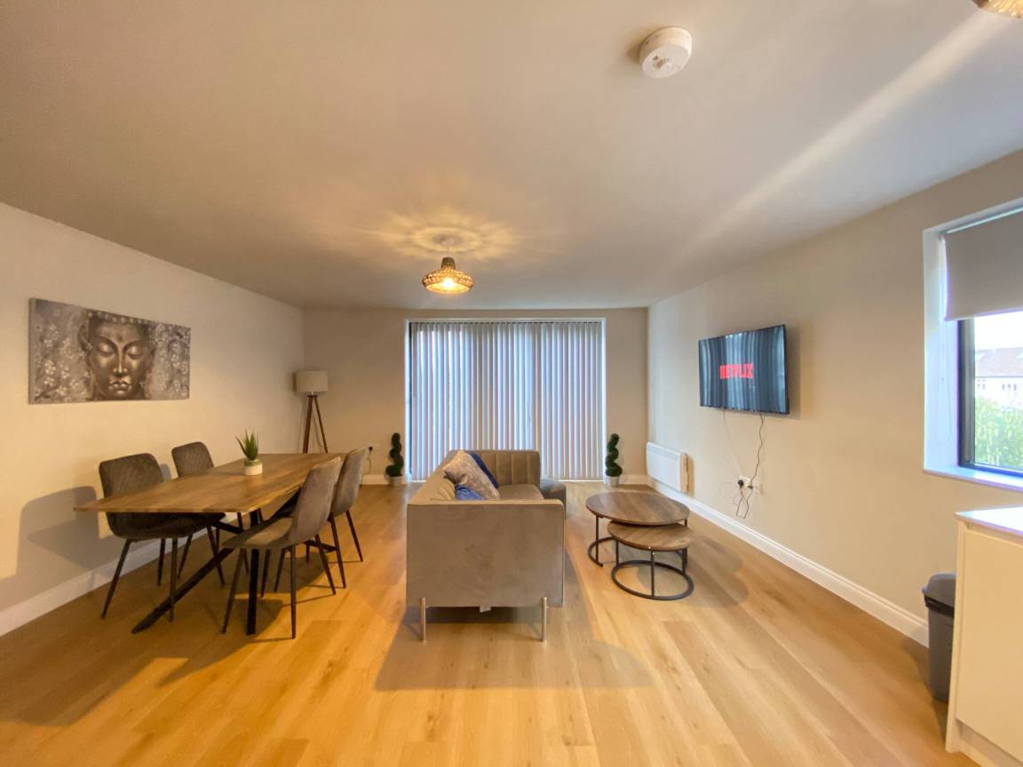 80 M² Apartamento ∙ 2 Habitaciones ∙ 4 Huéspedes - London