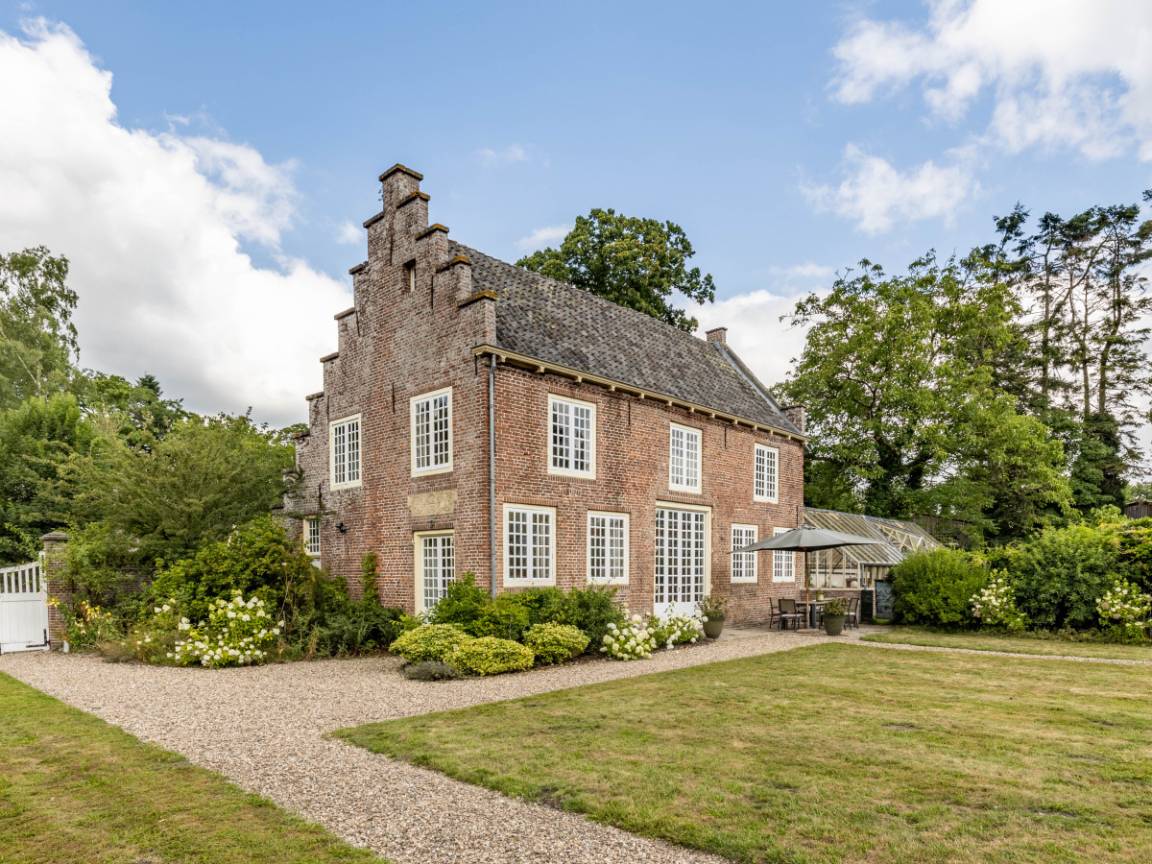 175 M² Huis ∙ 2 Slaapkamers ∙ 4 Gasten - Eerbeek