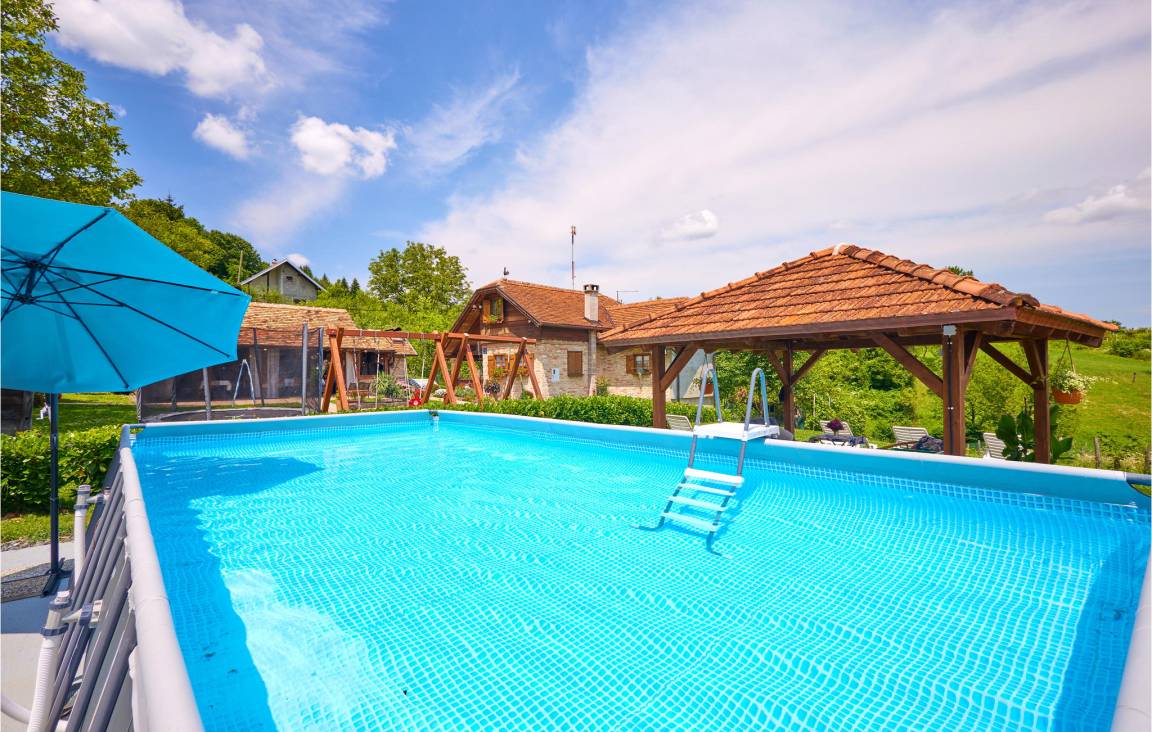 86 M² Casa ∙ 2 Habitaciones ∙ 8 Huéspedes - Sisak