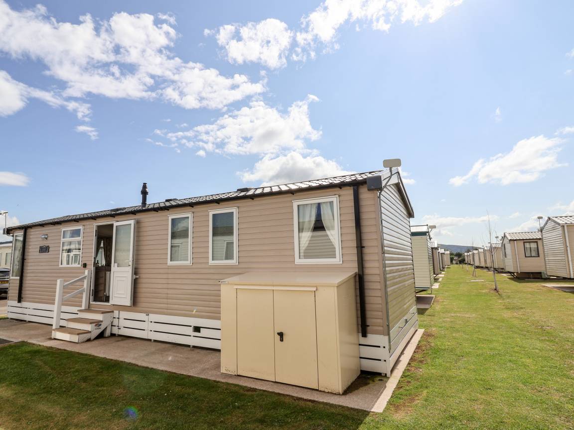 Cottage ∙ 3 Bedrooms ∙ 6 Guests - Towyn