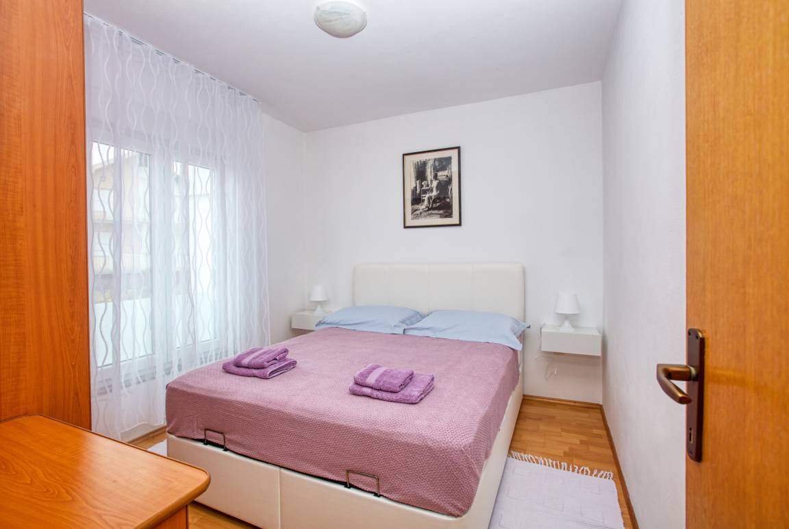 36 M² Apartment ∙ 1 Bedroom ∙ 4 Guests - Murter