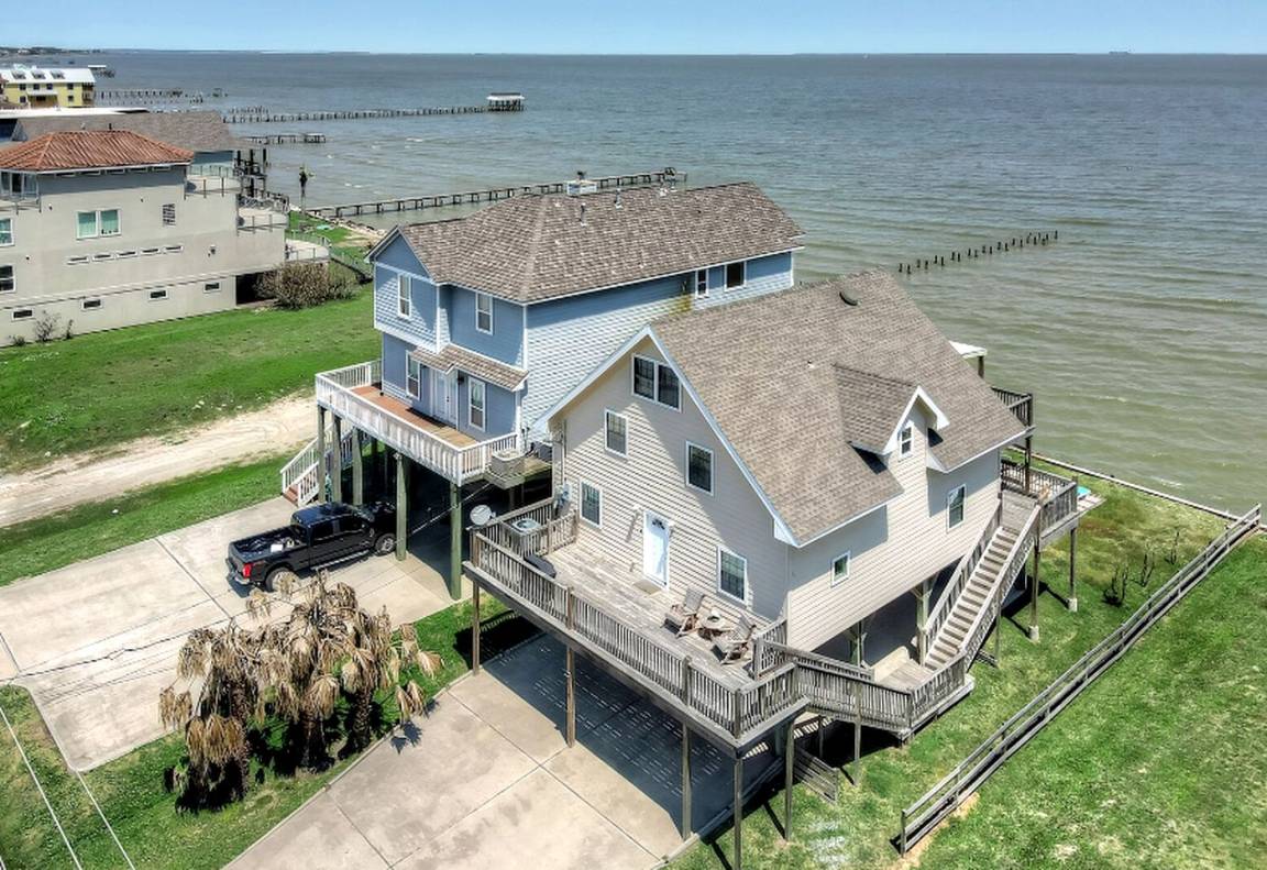 House ∙ 3 Bedrooms ∙ 8 Guests - Seabrook, TX