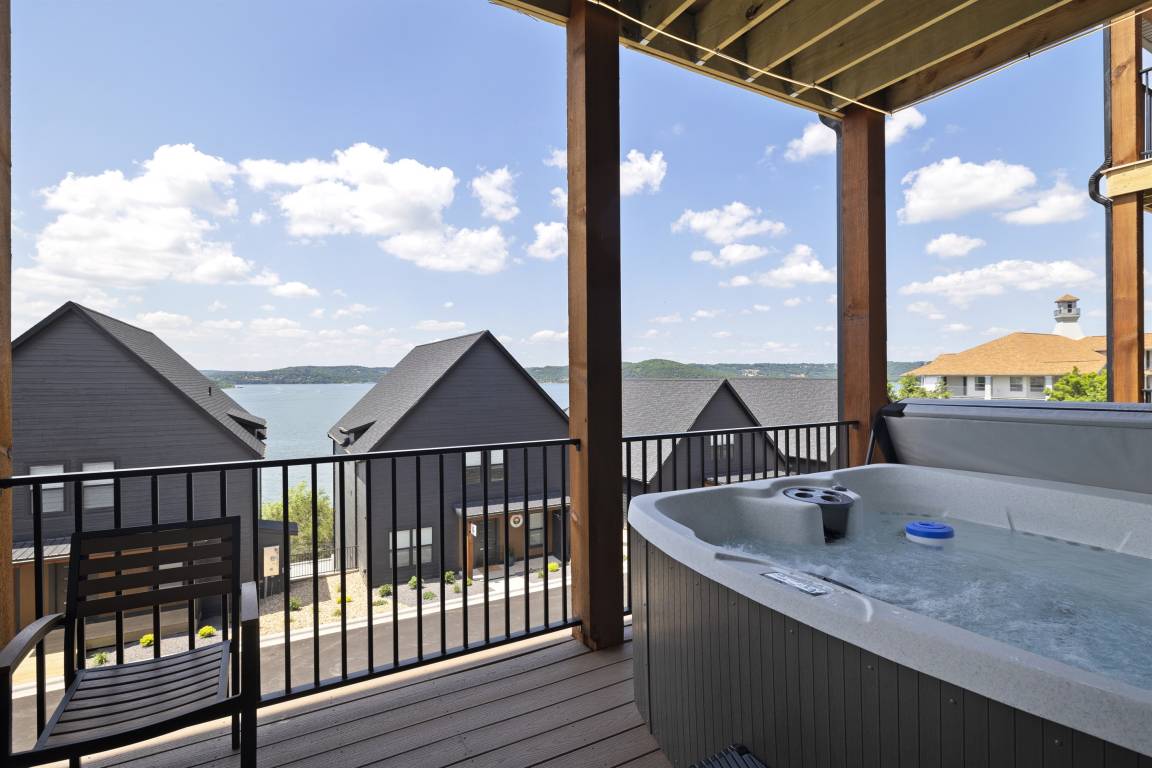 323 M² House ∙ 7 Bedrooms ∙ 28 Guests - Branson, MO