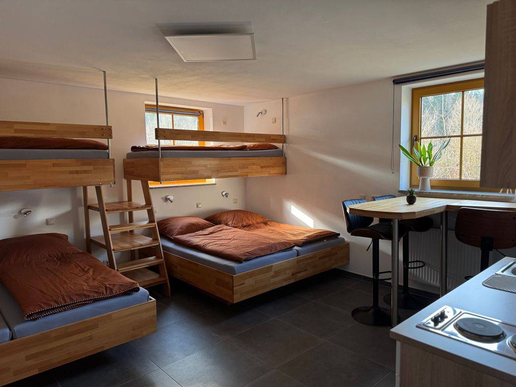 30 M² Ferienwohnung ∙ 6 Gäste - Hollfeld