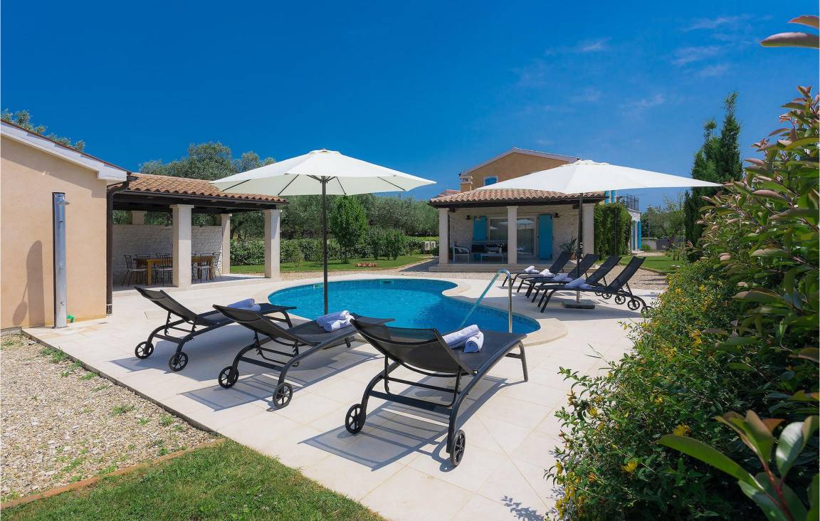 230 M² Maison De Vacances ∙ 4 Chambres ∙ 8 Personnes - Rovinj