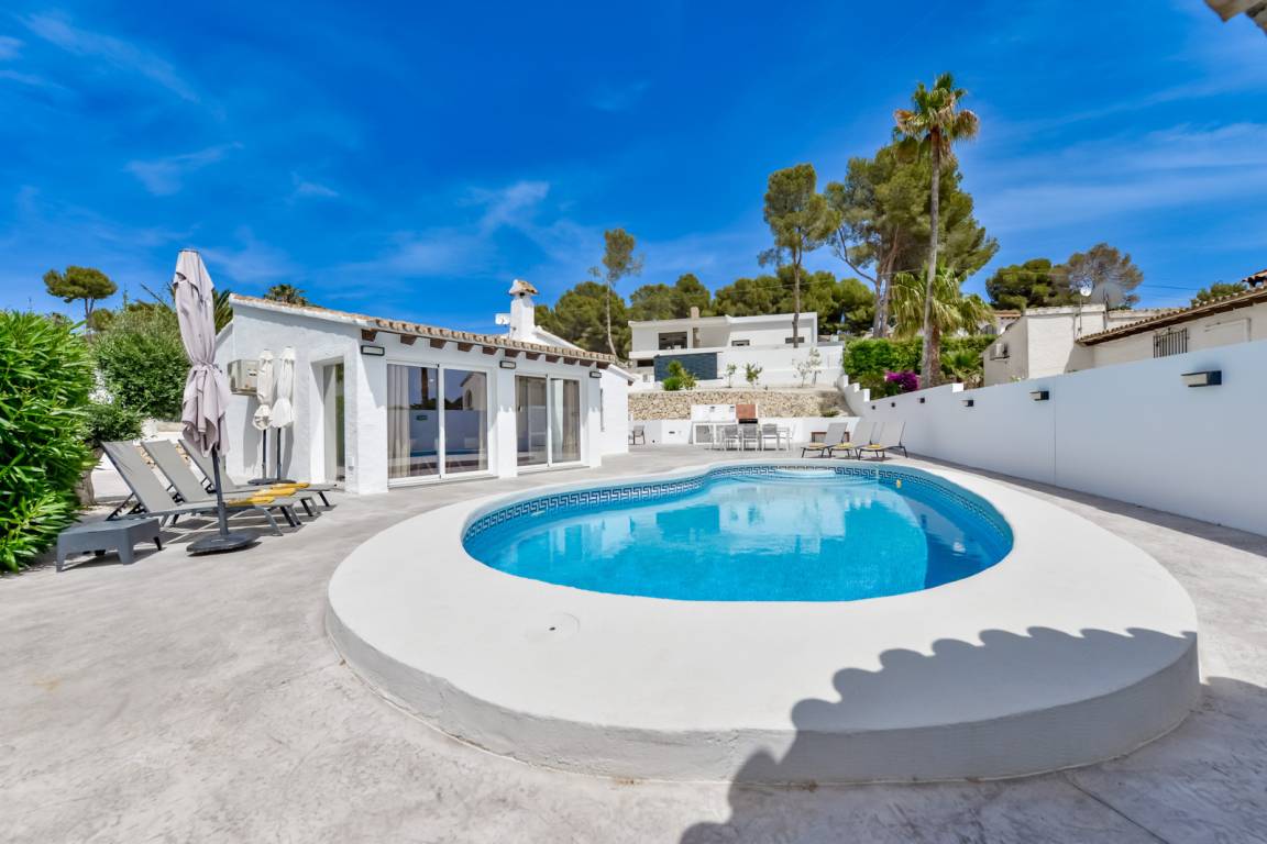 144 M² Villa ∙ 3 Bedrooms ∙ 6 Guests - Moraira