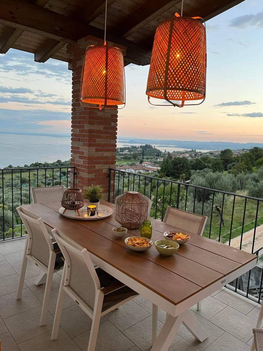 110 M² Ferienhaus ∙ 2 Schlafzimmer ∙ 6 Gäste - Toscolano-Maderno