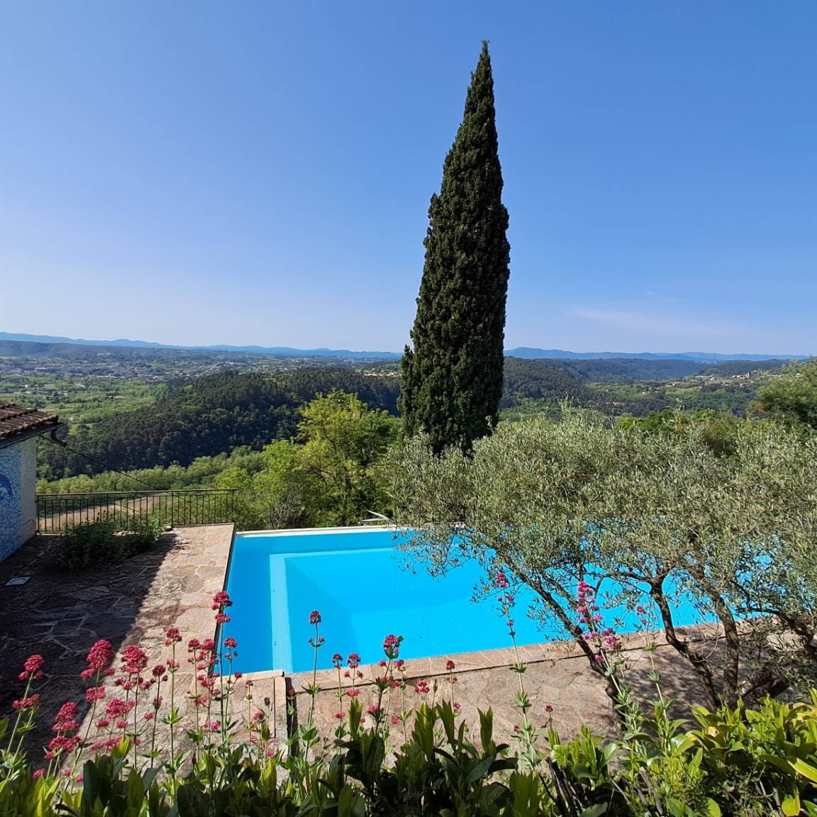 70 M² House ∙ 2 Bedrooms ∙ 5 Guests - Joyeuse