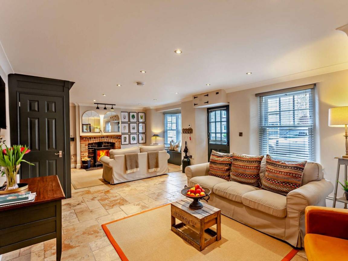 Cottage ∙ 3 Bedrooms ∙ 6 Guests - Bridgwater