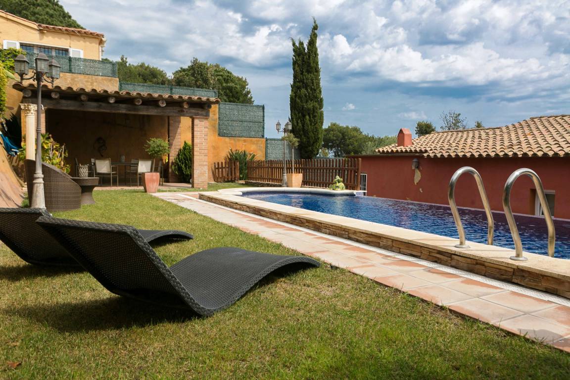 150 M² Chalet ∙ 3 Schlafzimmer ∙ 6 Gäste - Costa Brava