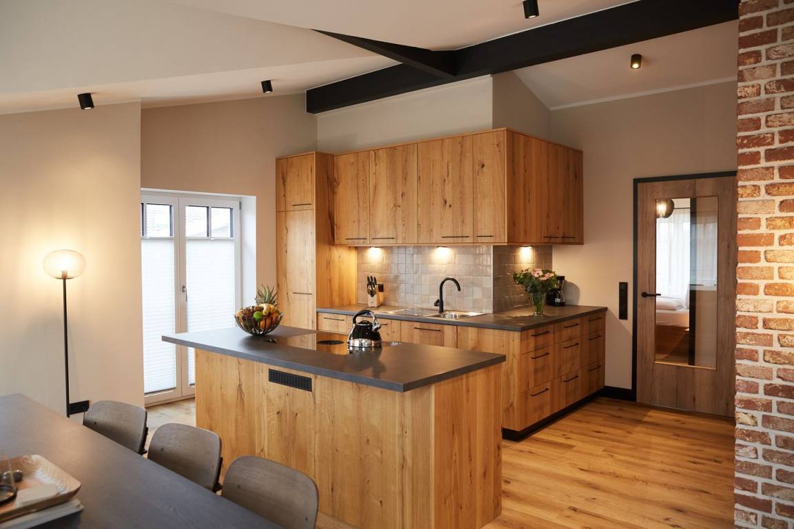 129 M² Ferienwohnung ∙ 4 Schlafzimmer ∙ 6 Gäste - Meldorf