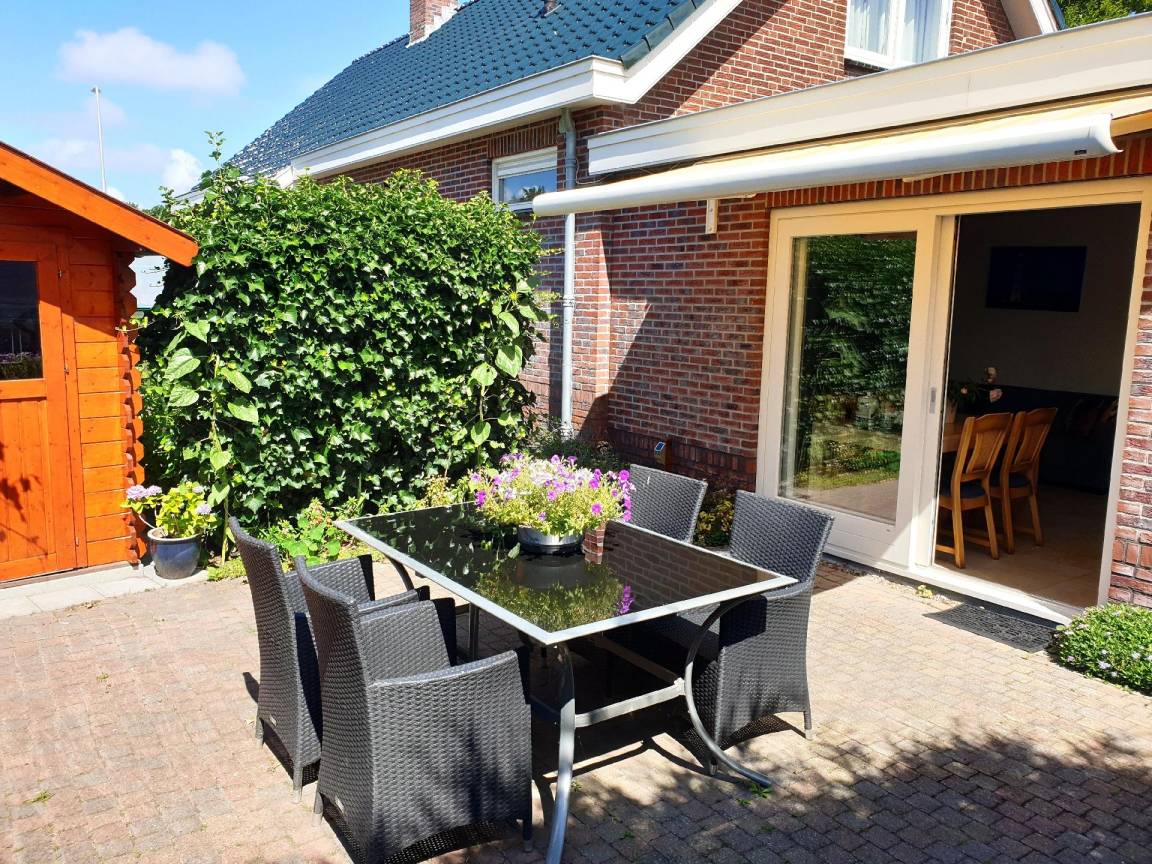 60 M² Huis ∙ 1 Slaapkamer ∙ 2 Gasten - Heiloo