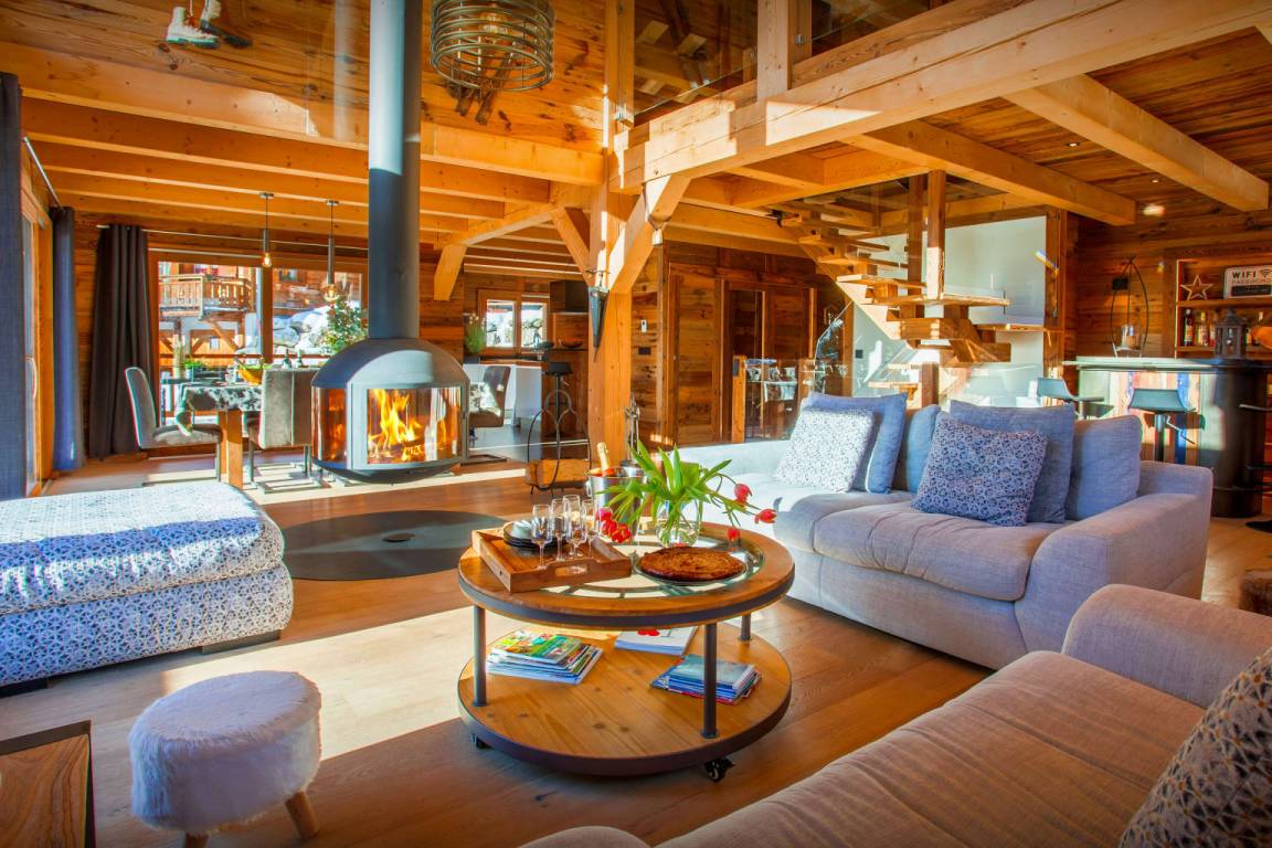 220 M² Chalet ∙ 5 Chambres ∙ 11 Personnes - Ugine