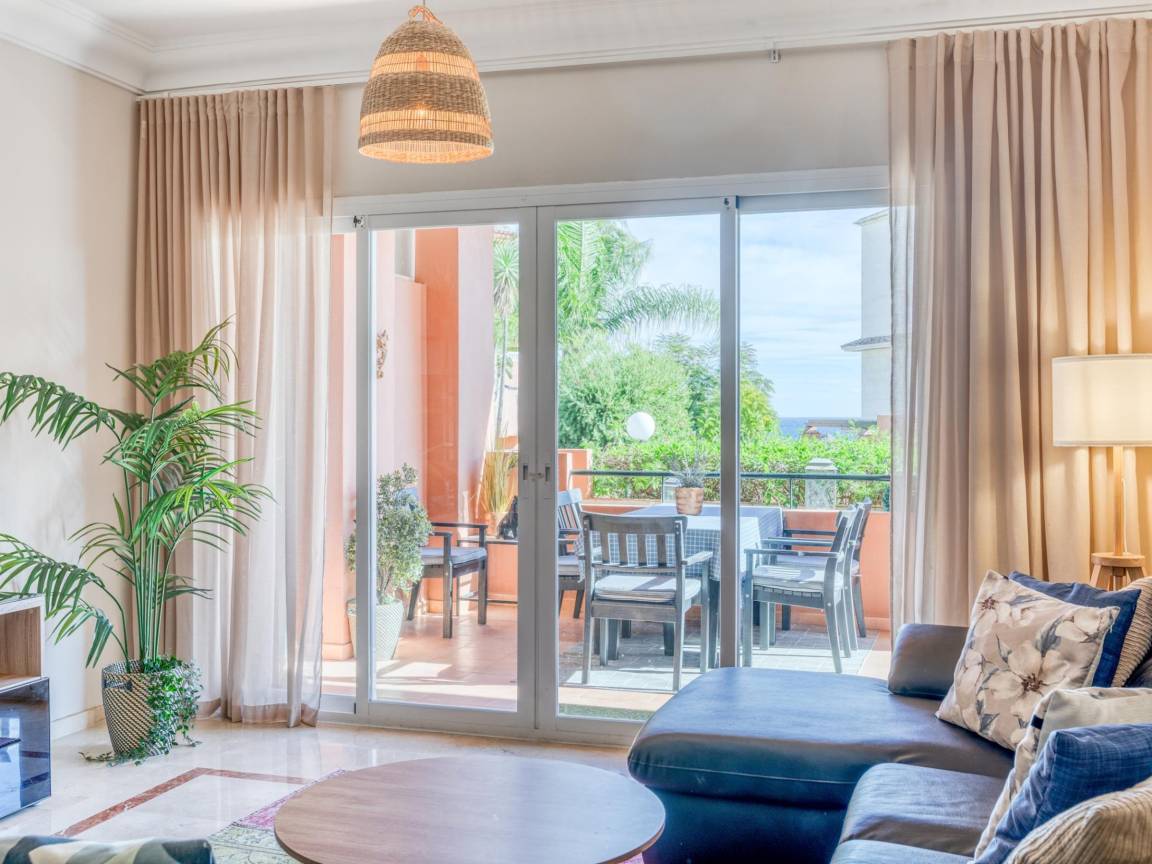 120 M² Apartment ∙ 3 Bedrooms ∙ 6 Guests - Estepona