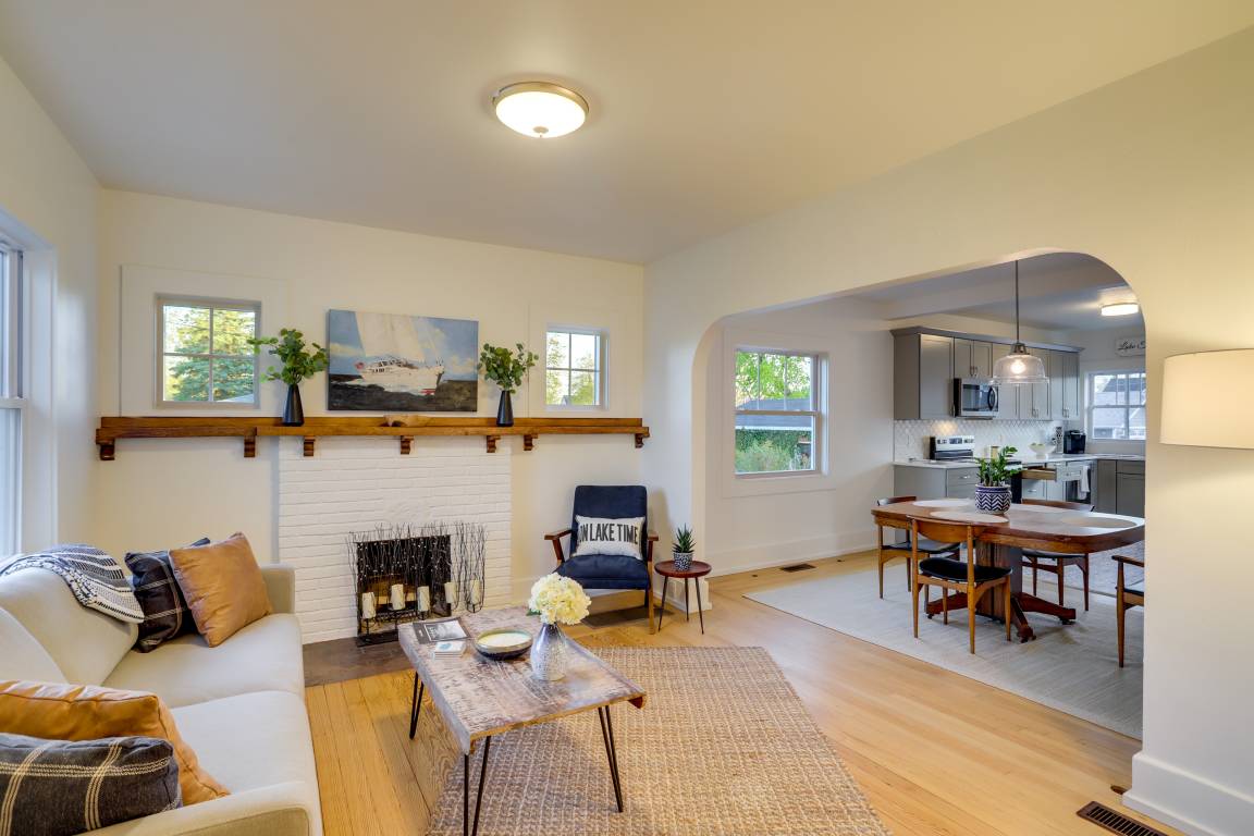 167 M² House ∙ 4 Bedrooms ∙ 7 Guests - Lake Wawasee, IN