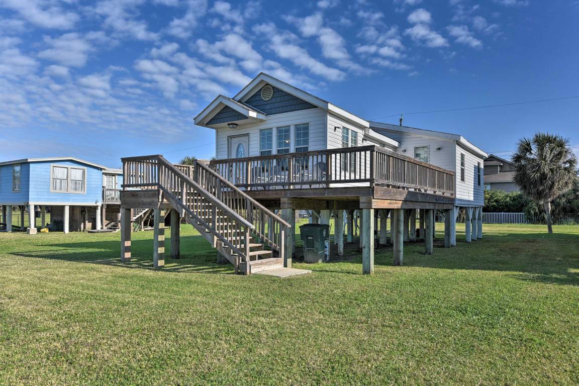 74 M² Cottage ∙ 2 Bedrooms ∙ 6 Guests - Galveston