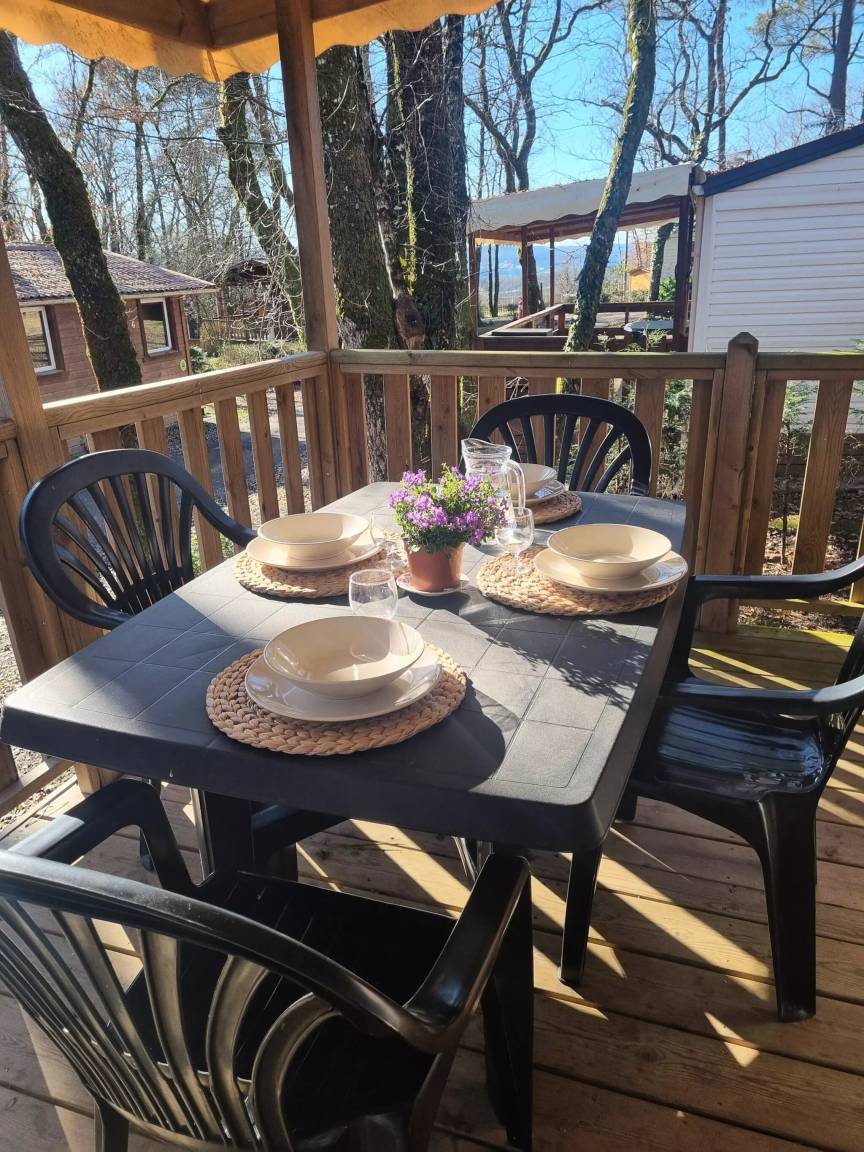 28 M² Mobil-home ∙ 2 Chambres ∙ 4 Personnes - Périgord