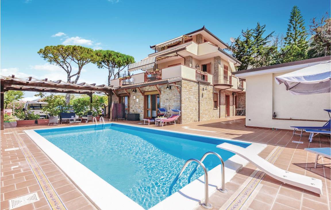 225 M² Ferienwohnung ∙ 3 Schlafzimmer ∙ 6 Gäste - Agropoli