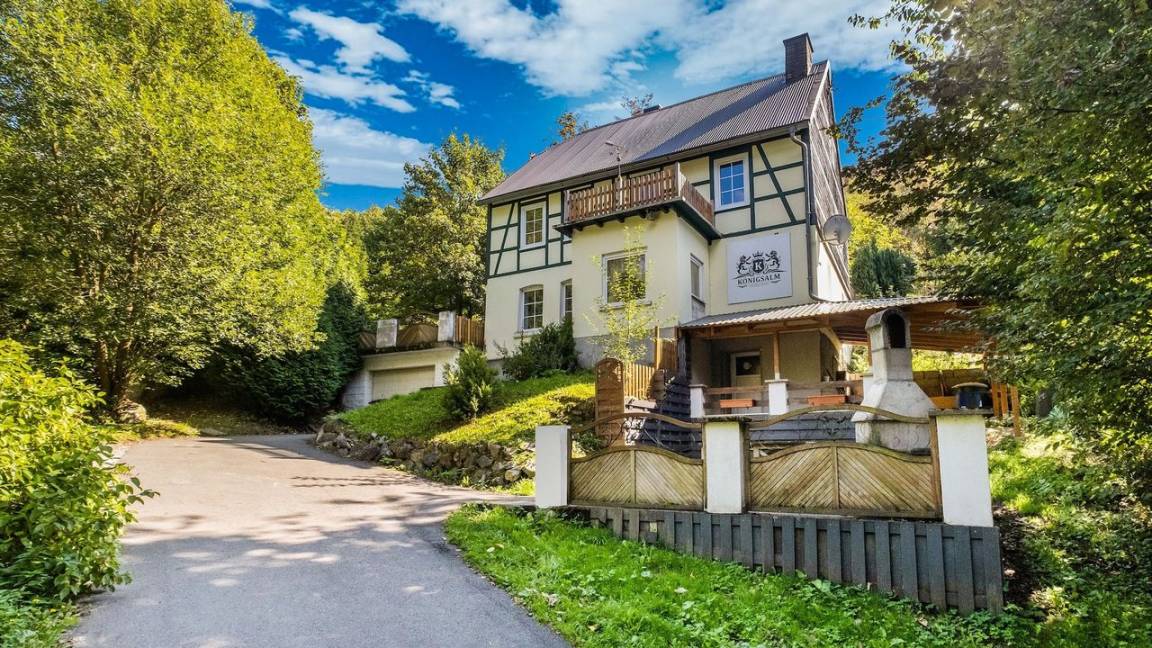 240 M² Huis ∙ 6 Slaapkamers ∙ 8 Gasten - Willingen