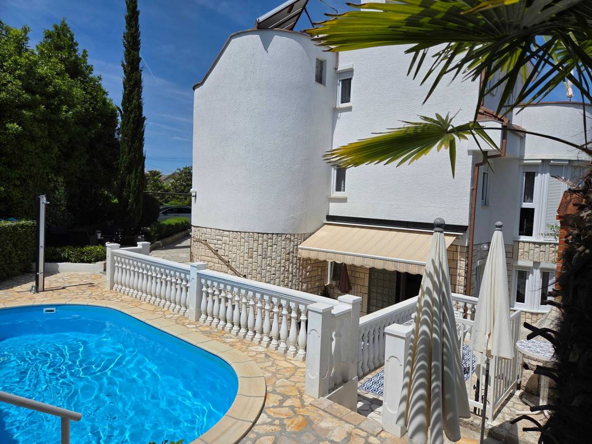 60 M² Appartement ∙ 2 Chambres ∙ 4 Personnes - Malinska