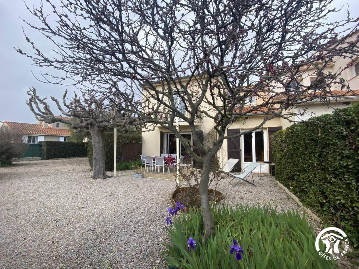 100 M² Gîte ∙ 3 Chambres ∙ 6 Personnes - Saint-Cyprien