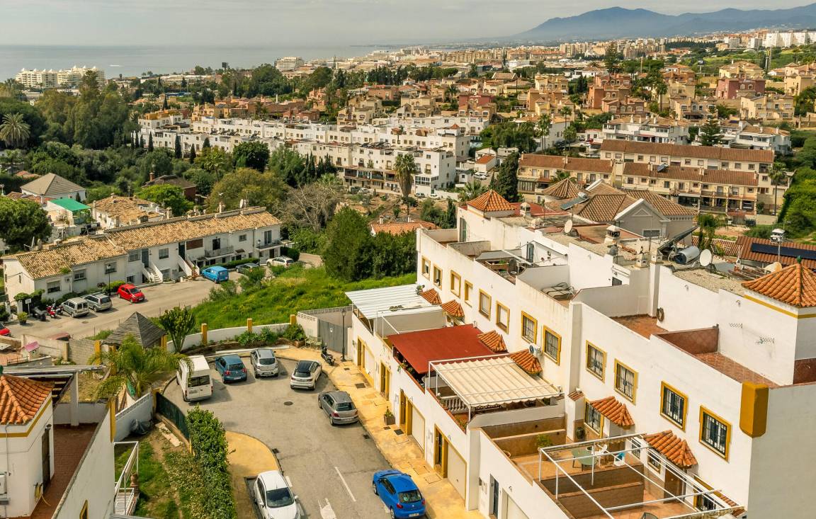 250 M² Ferienhaus ∙ 4 Schlafzimmer ∙ 8 Gäste - Marbella