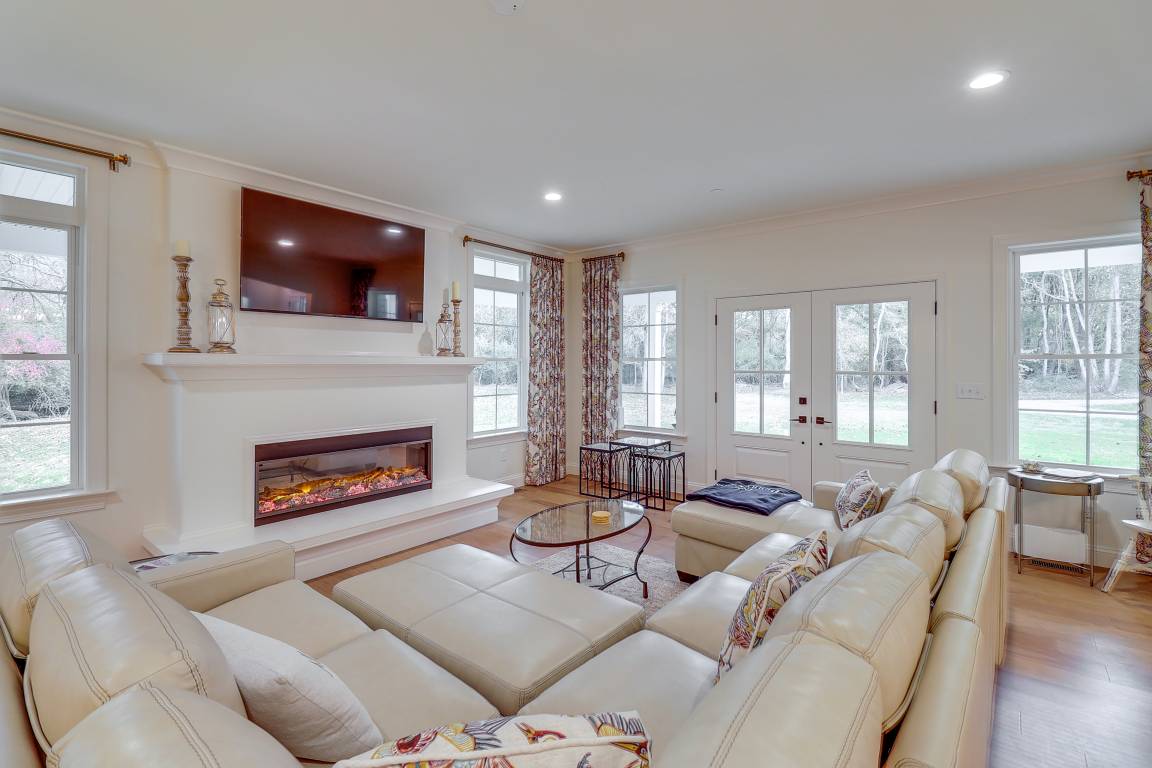 232 M² House ∙ 5 Bedrooms ∙ 10 Guests - Maryland