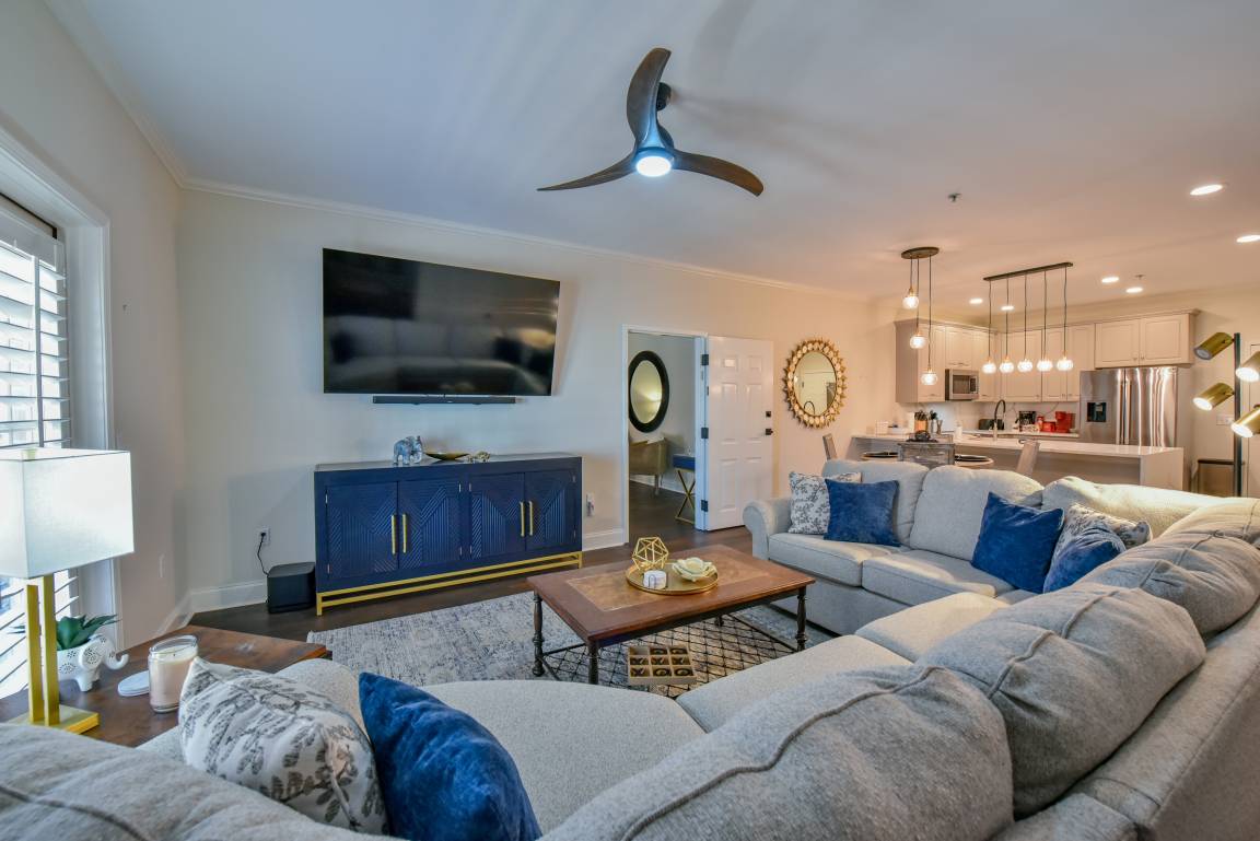 141 M² Condo ∙ 3 Bedrooms ∙ 8 Guests - Tuscaloosa, AL