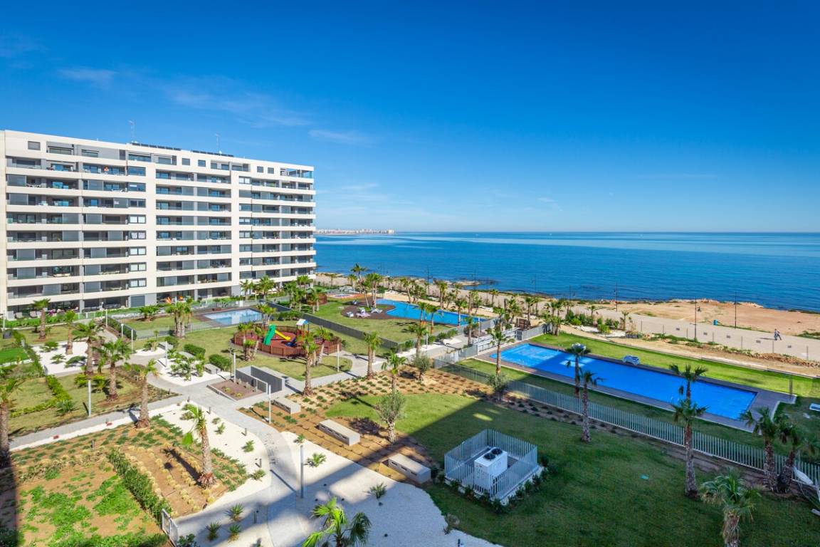 Apartamento ∙ 3 Habitaciones ∙ 6 Huéspedes - Torrevieja