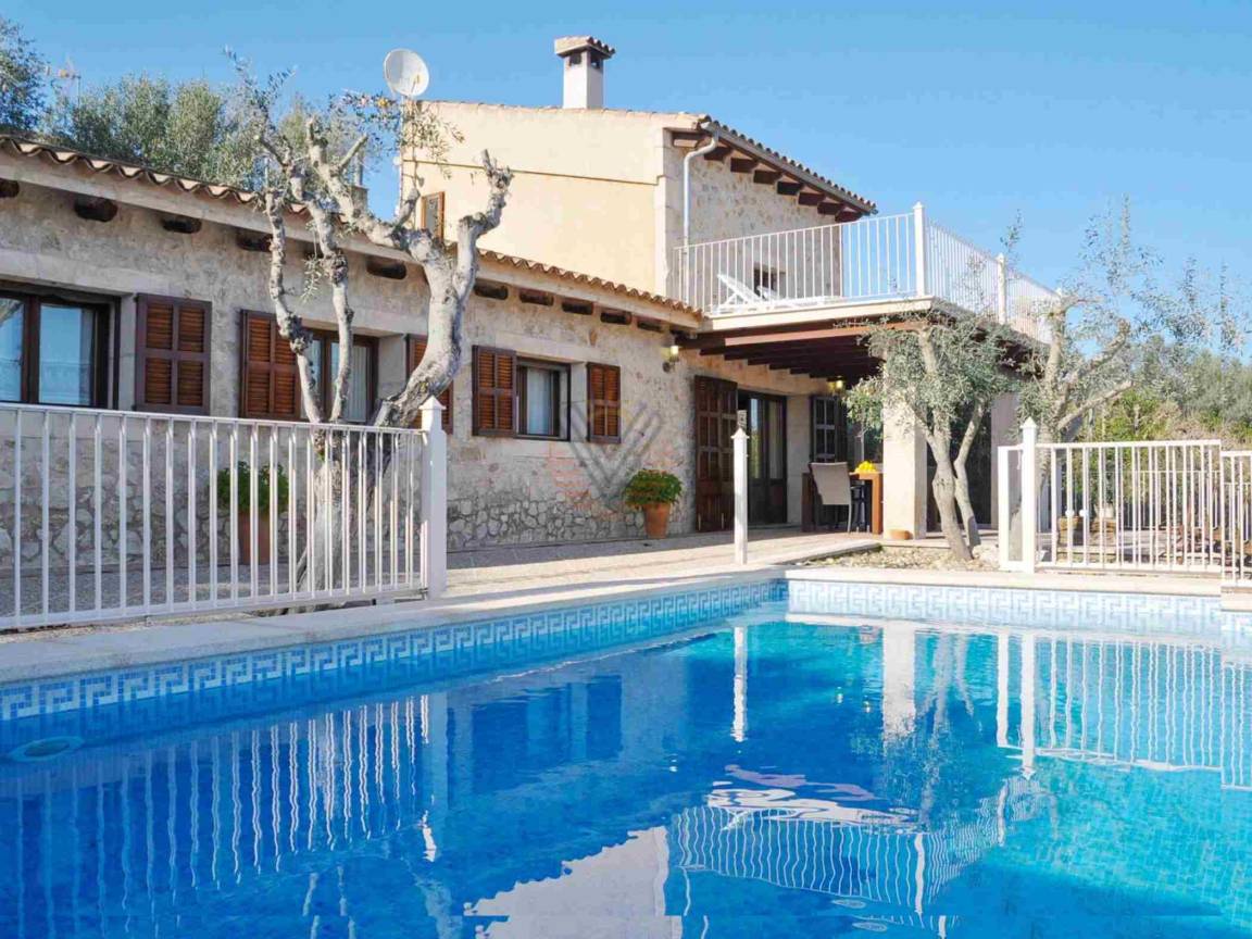 140 M² Cottage ∙ 3 Bedrooms ∙ 6 Guests - Petra