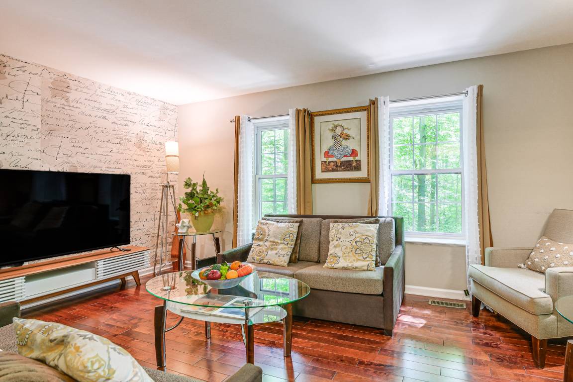 139 M² Apartment ∙ 3 Bedrooms ∙ 8 Guests - Columbia, MD