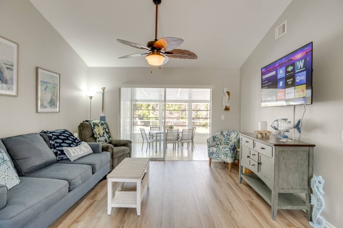 121 M² House ∙ 2 Bedrooms ∙ 7 Guests - Englewood, FL