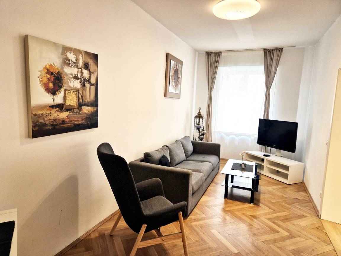 70 M² Apartment ∙ 1 Bedroom ∙ 4 Guests - Munich