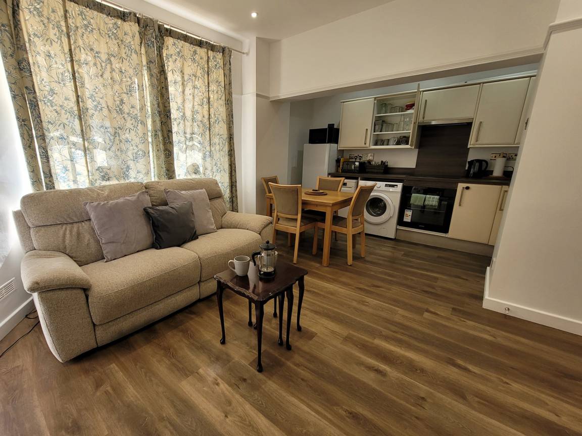 Cottage ∙ 2 Bedrooms ∙ 4 Guests - Staffordshire