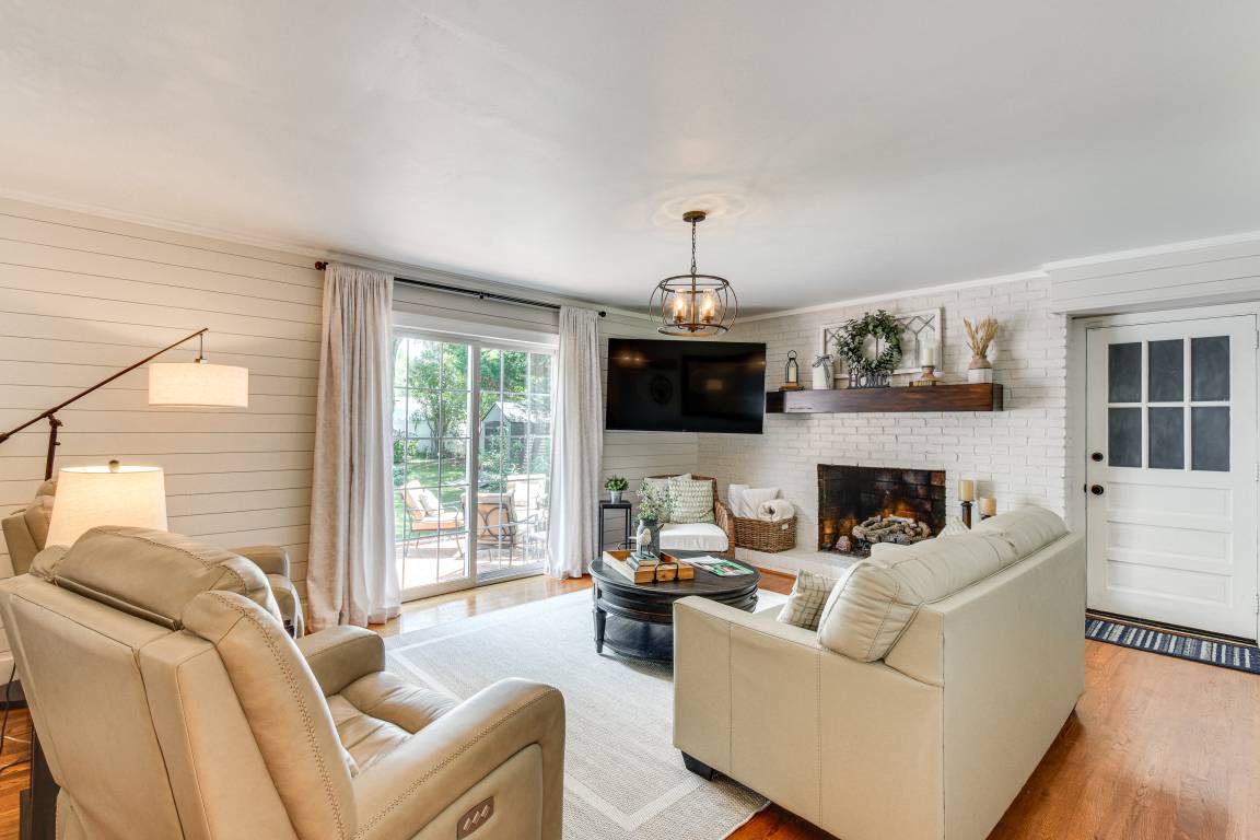 278 M² House ∙ 5 Bedrooms ∙ 13 Guests - Greenville, SC