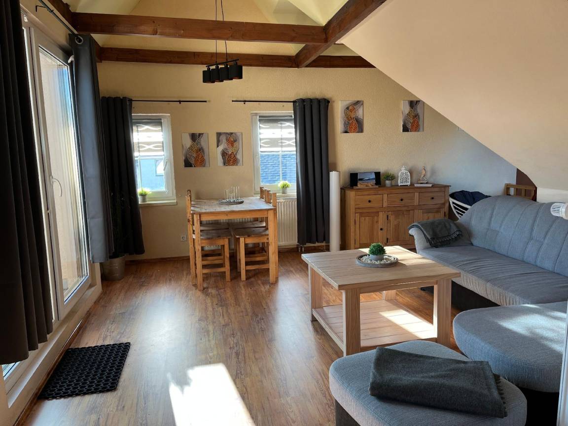 80 M² Ferienwohnung ∙ 2 Schlafzimmer ∙ 4 Gäste - Schwarzenberg/Erzgebirge