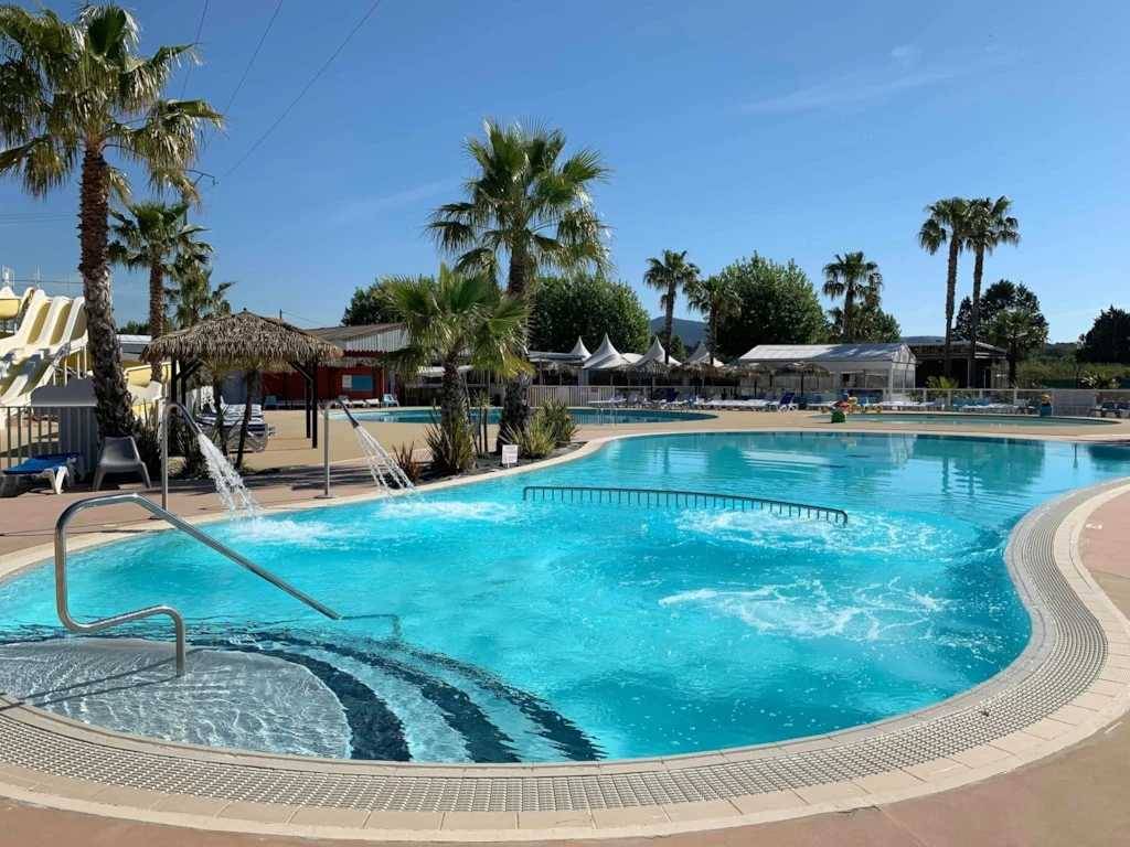 36 M² Camping ∙ 2 Chambres ∙ 6 Personnes - Fréjus