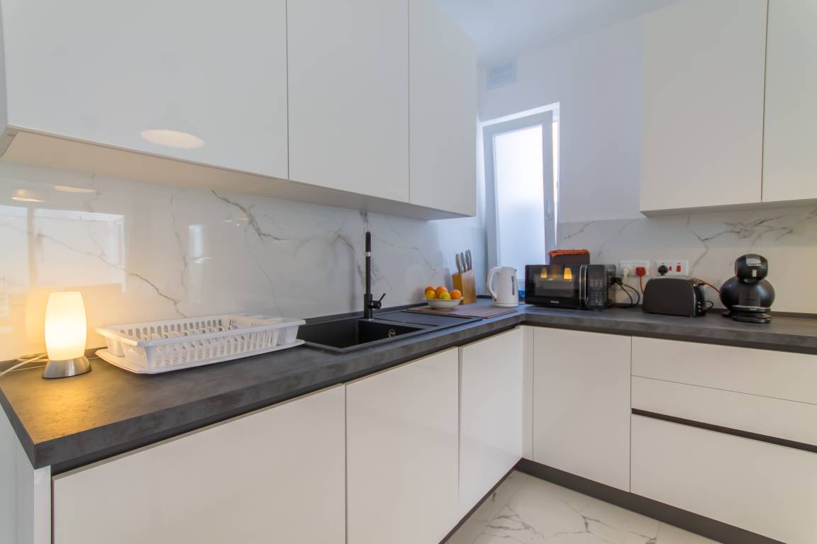 90 M² Apartment ∙ 2 Bedrooms ∙ 4 Guests - Málta