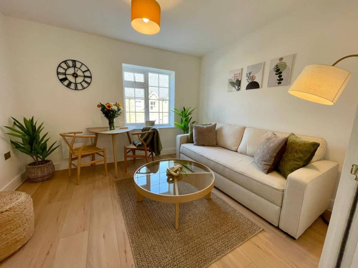 House ∙ 1 Bedroom ∙ 4 Guests - Canterbury City Wall