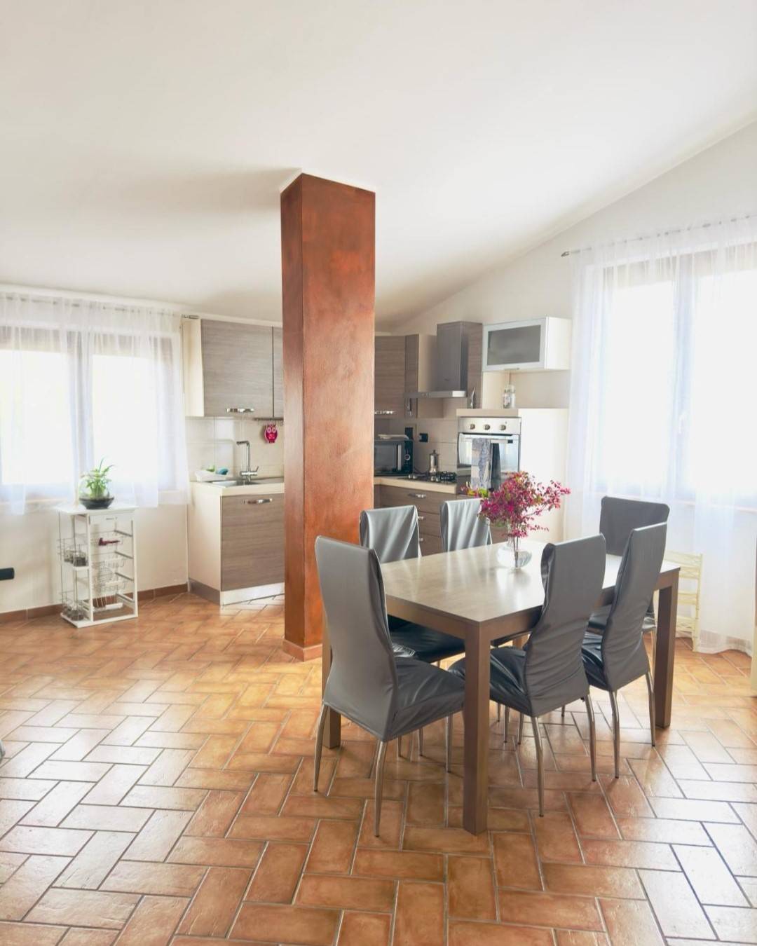 85 M² Apartamento ∙ 2 Habitaciones ∙ 4 Huéspedes - Siena