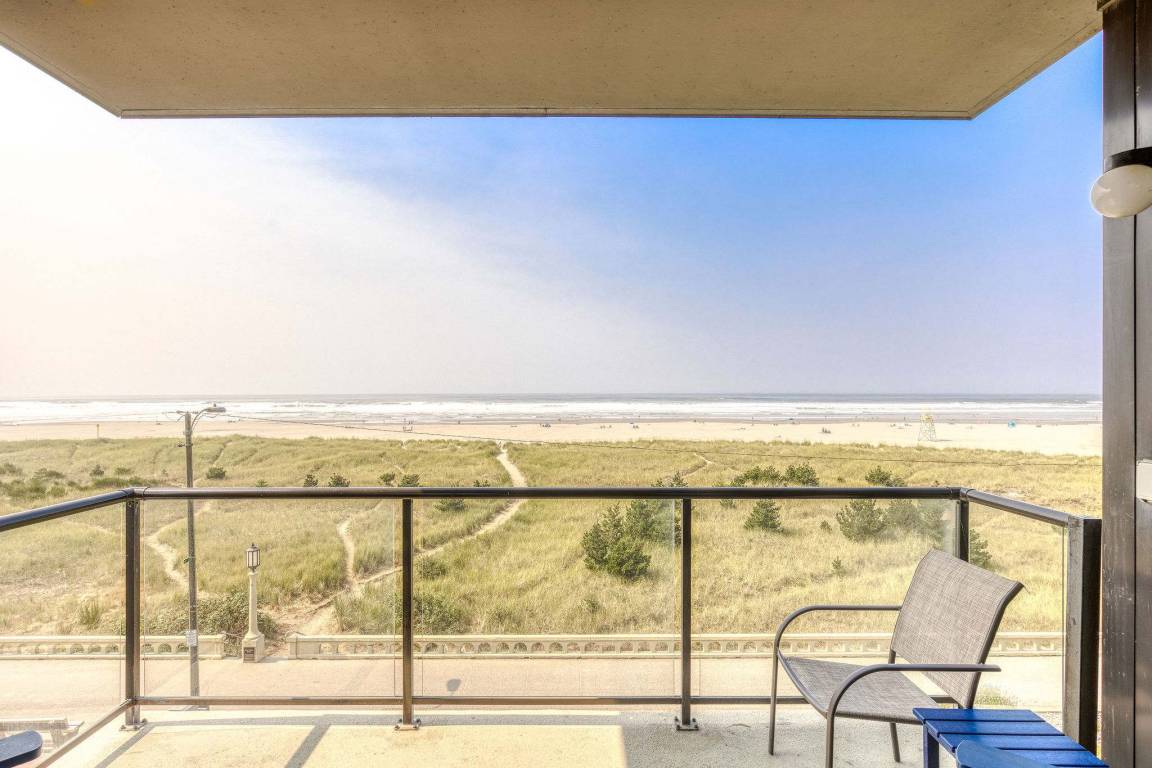 260 M² Apartment ∙ 4 Bedrooms ∙ 12 Guests - Seaside Beach Oregon, OR