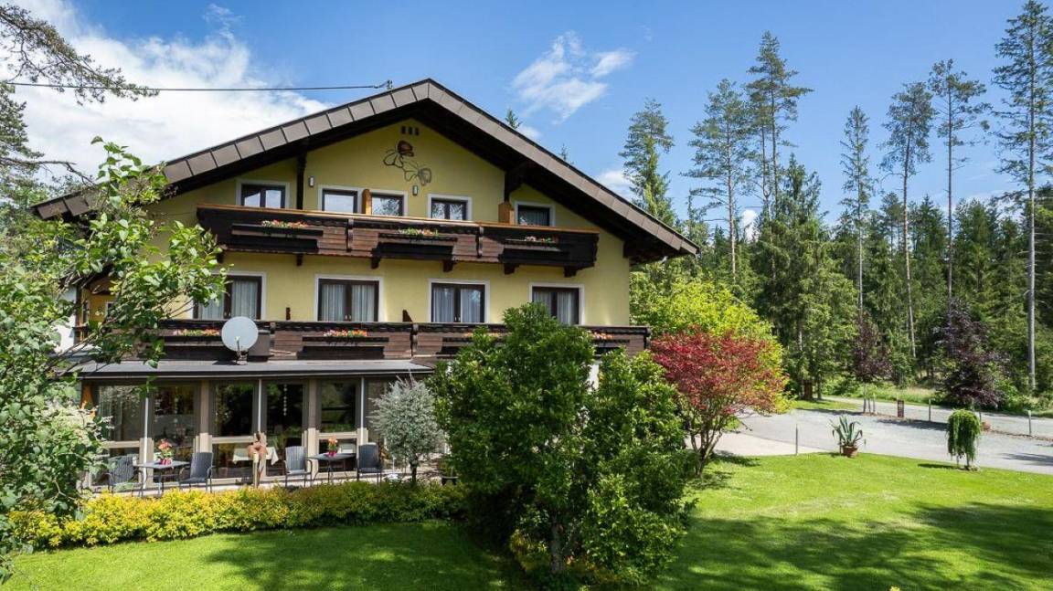 12 M² Hotel ∙ 1 Schlafzimmer ∙ 1 Gast - Wörthersee