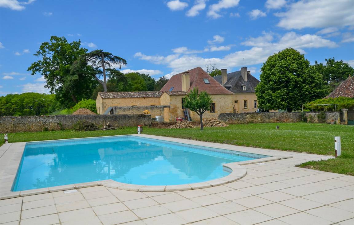 300 M² House ∙ 6 Bedrooms ∙ 12 Guests - Bergerac