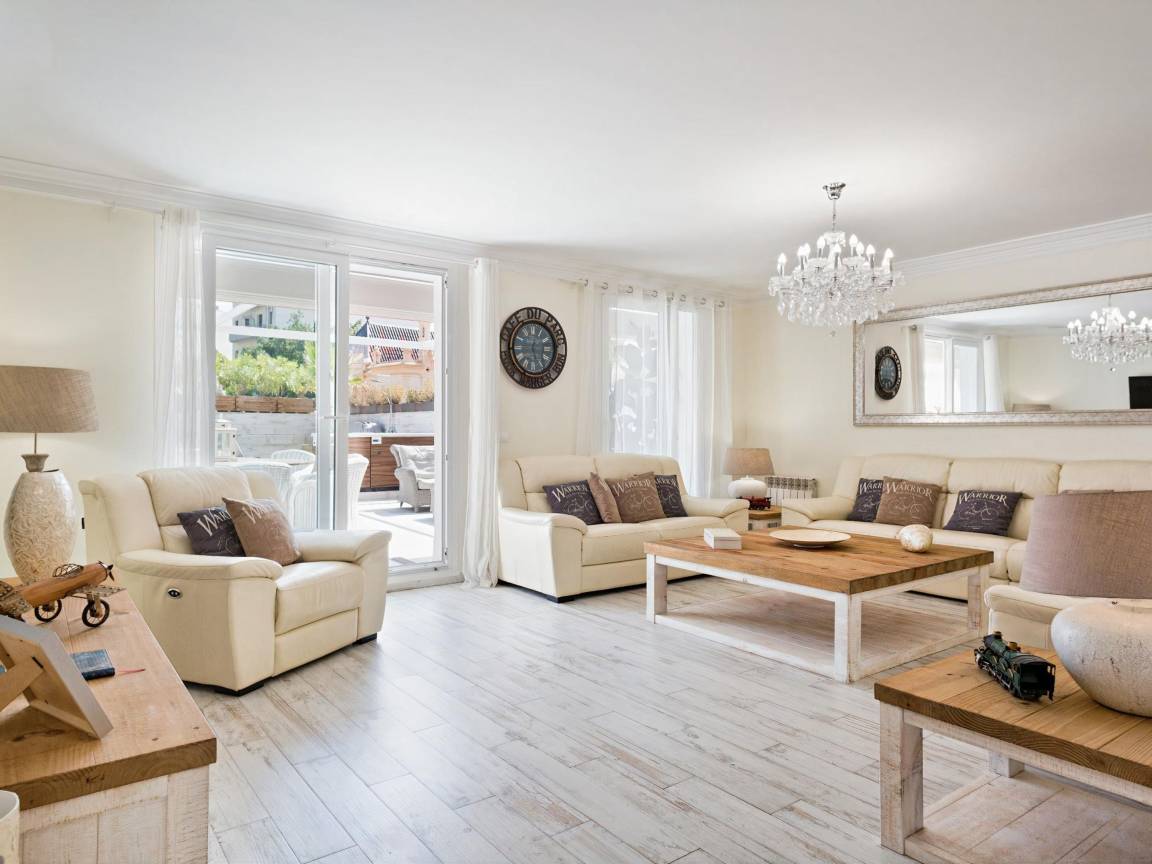 220 M² Appartement ∙ 5 Chambres ∙ 10 Personnes - Sitges