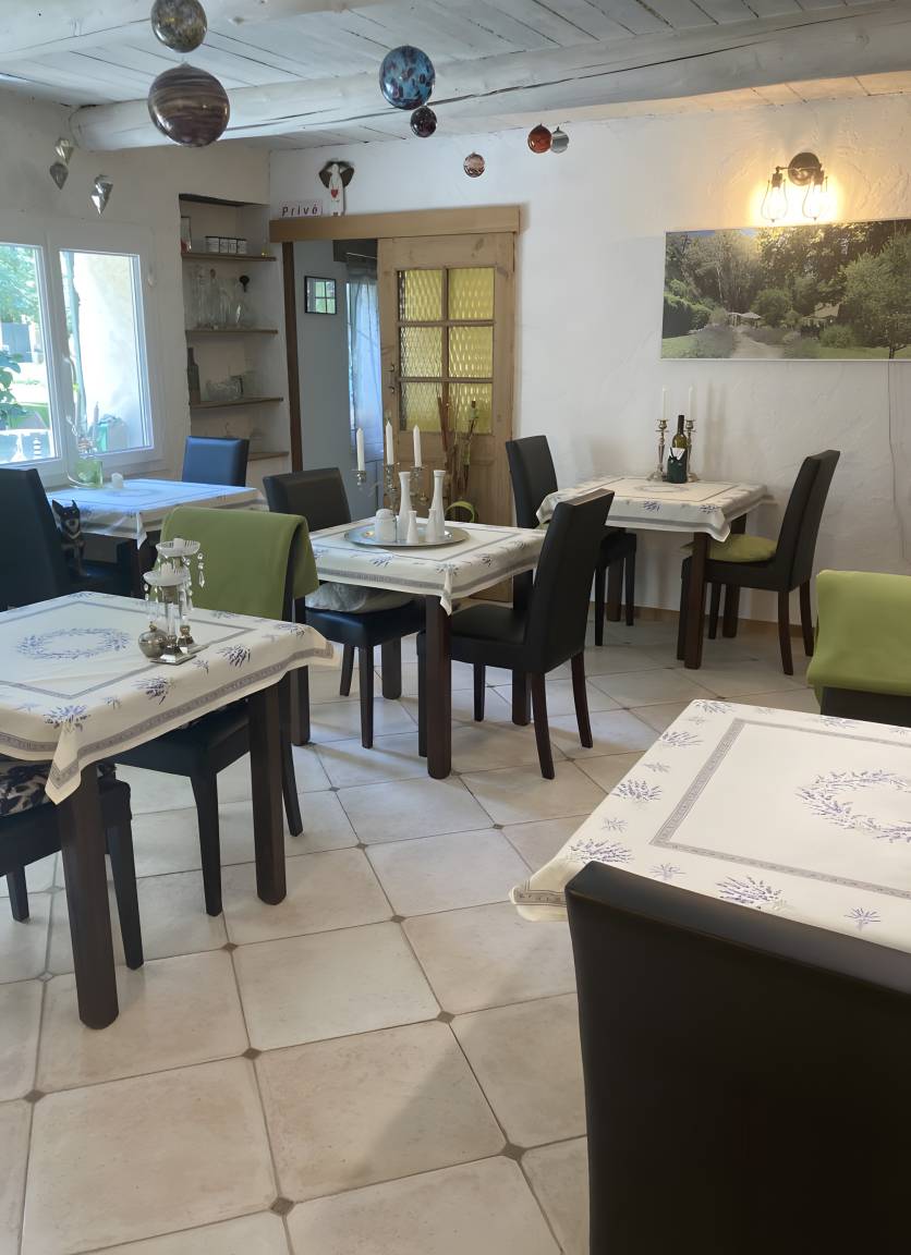 21 M² Chambre D'hôtes ∙ 1 Chambre ∙ 2 Personnes - Rognes