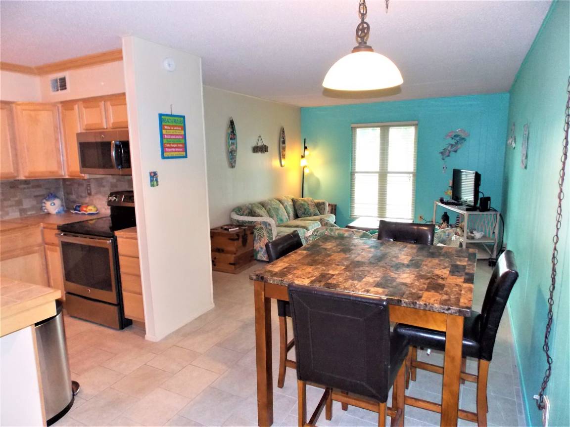 Apartment ∙ 2 Bedrooms ∙ 5 Guests - Port Aransas, TX