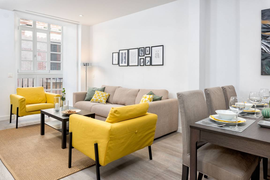 91 M² Apartment ∙ 3 Bedrooms ∙ 6 Guests - Málaga