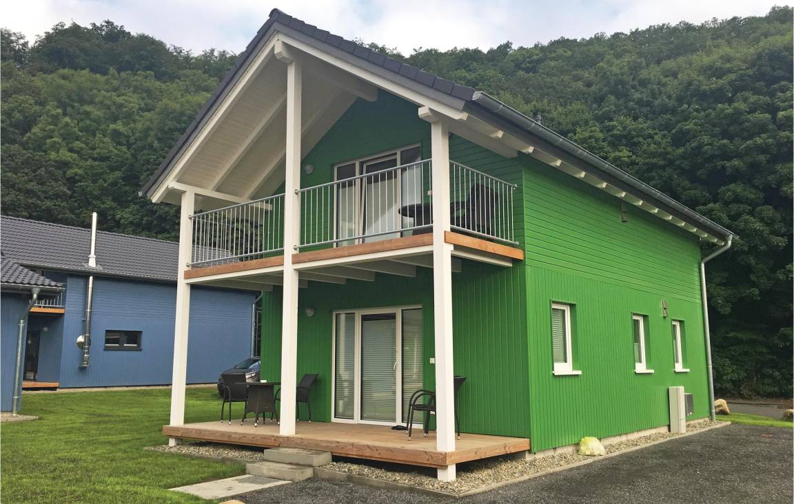 90 M² Ferienhaus ∙ 4 Schlafzimmer ∙ 8 Gäste - Thale